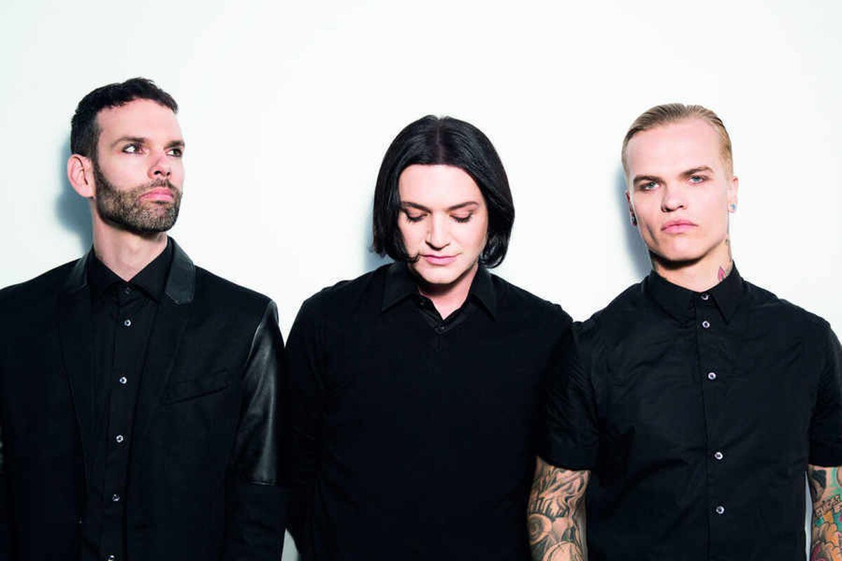 Placebo announce their first ever live album | TopHit - Highway To Airplay