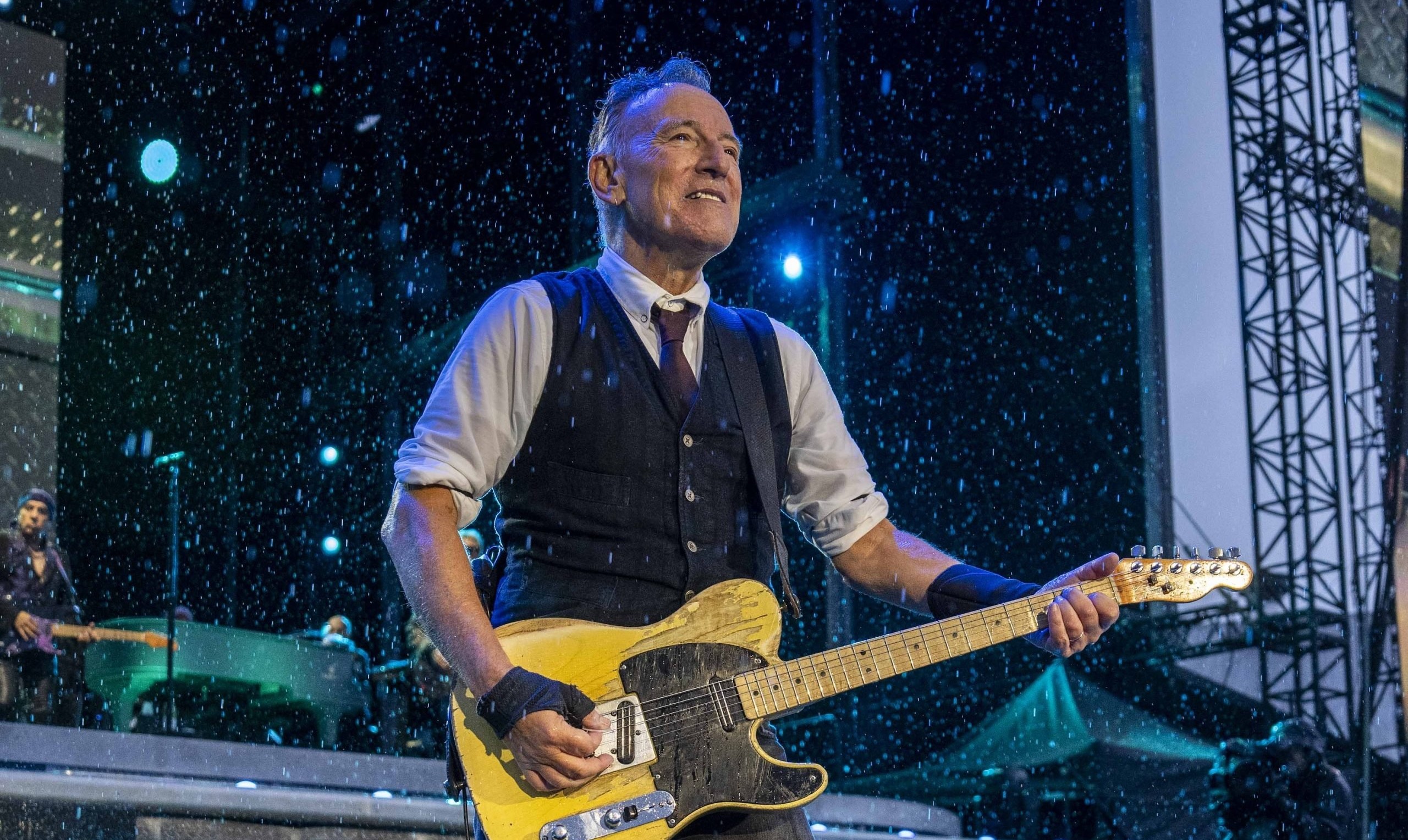 Bruce Springsteen Confirms Two-Year Songwriting Break | TopHit ...
