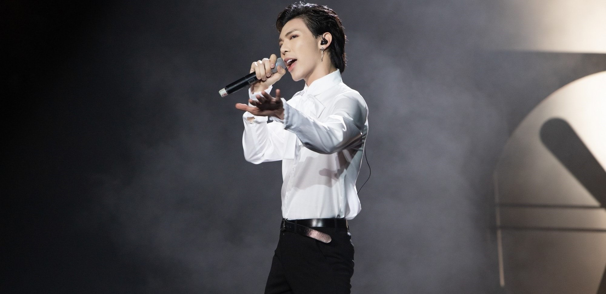 V-Pop on the Rise! Erik Lands in YouTube Global’s Hottest New Releases ...