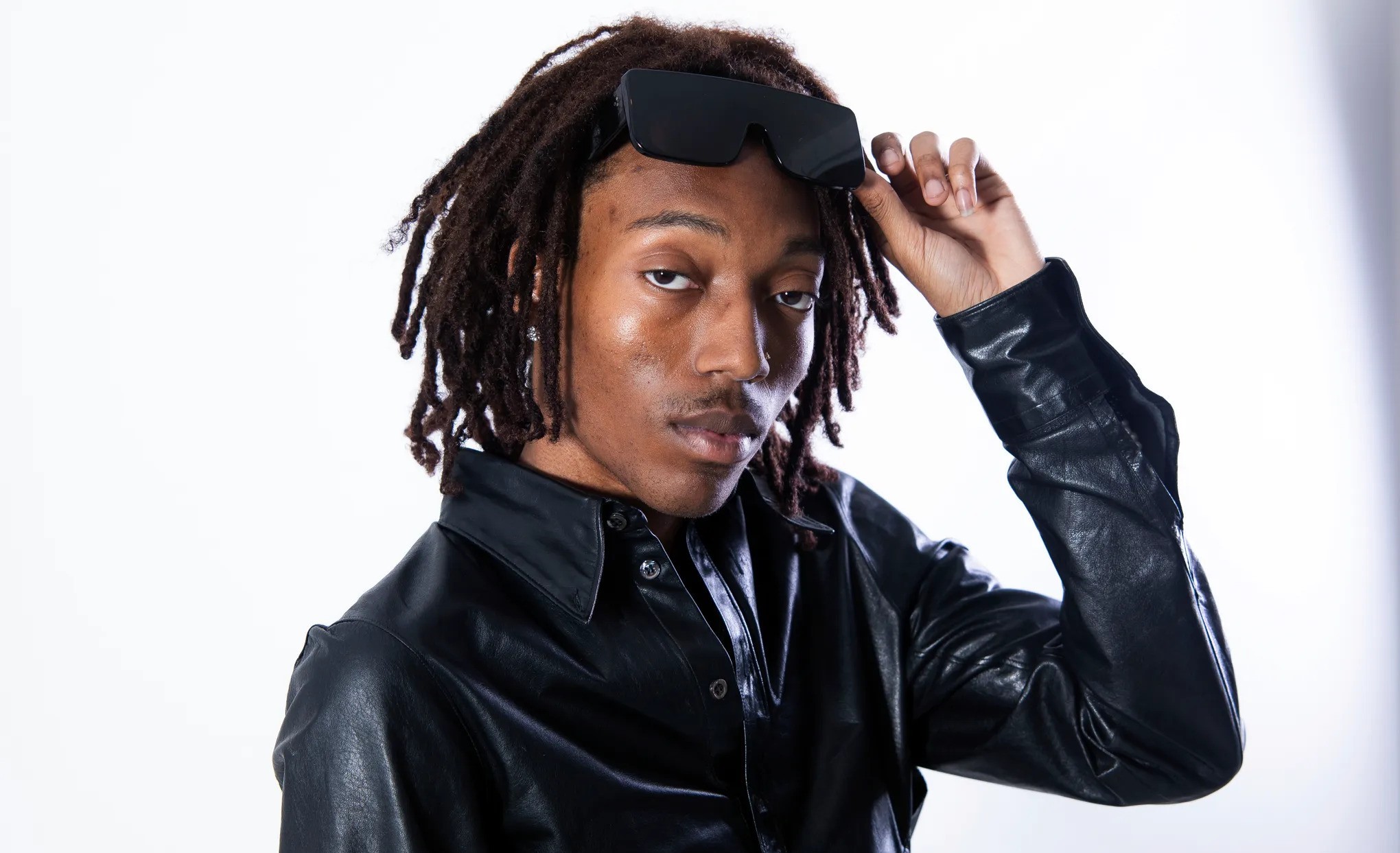Lil Tecca Brings "Dark Thoughts" to Light on UK Radio! | TopHit ...