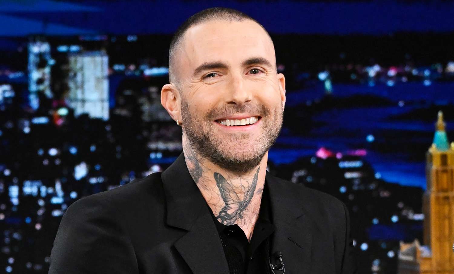 Maroon 5 Are Back: Adam Levine Confirms New Album | TopHit - Highway To ...