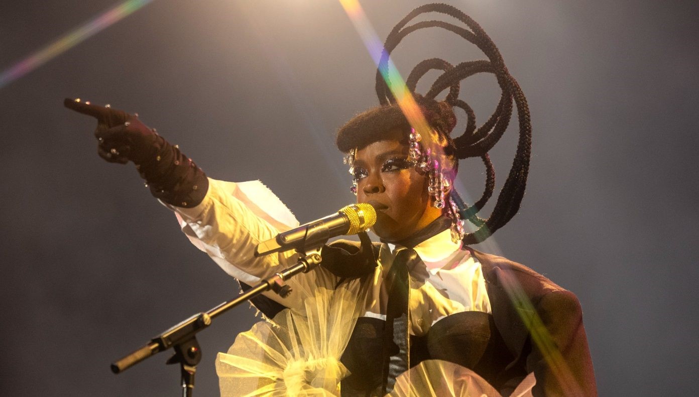 Lauryn Hill Plays to Empty Seats at Essence Festival | TopHit - Highway ...