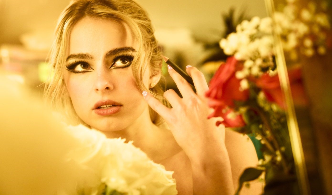 Addison Rae Speaks Out After MTV VMA Snub | TopHit - Highway To Airplay