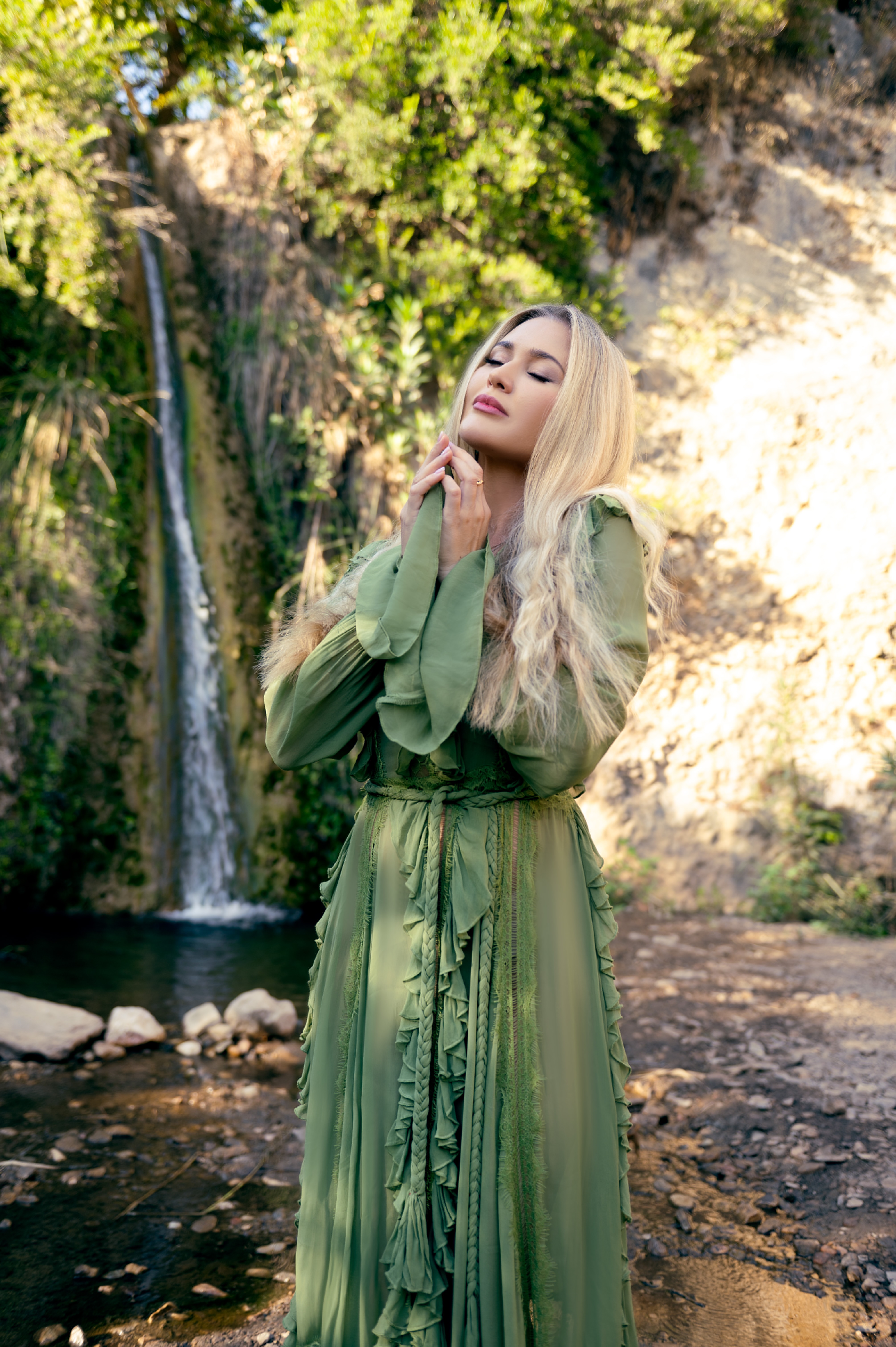 Вольная река – Anna Dimi | ТопХит - Кратчайший путь в эфир